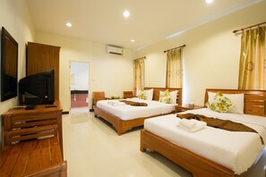 Cortinas blackout, Wi-Fi de cortesia, roupa de cama