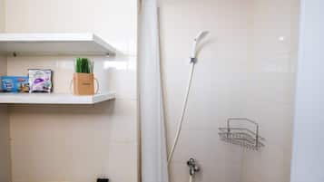 Quarto | Duche na casa de banho