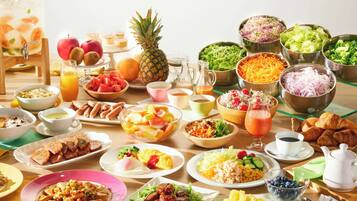 Pequeno-almoço tipo buffet diário (1650 JPY por pessoa)