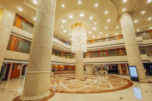 Green Land Hotel Chengdu - Chengdu