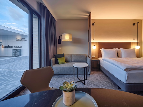 Adina Apartment Hotel Cologne - Köln