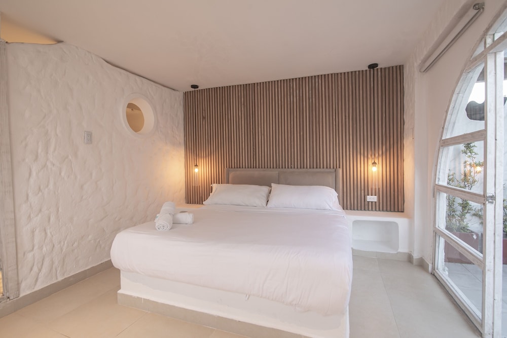 7 Bedroom Beautiful Mansion In The Old City - Cartagena