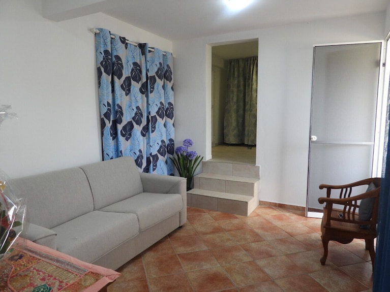 Villa Prune Kafé: 3 Pièces De Charme Avec Piscine Privée Entièrement Cloturée - Guadeloupe