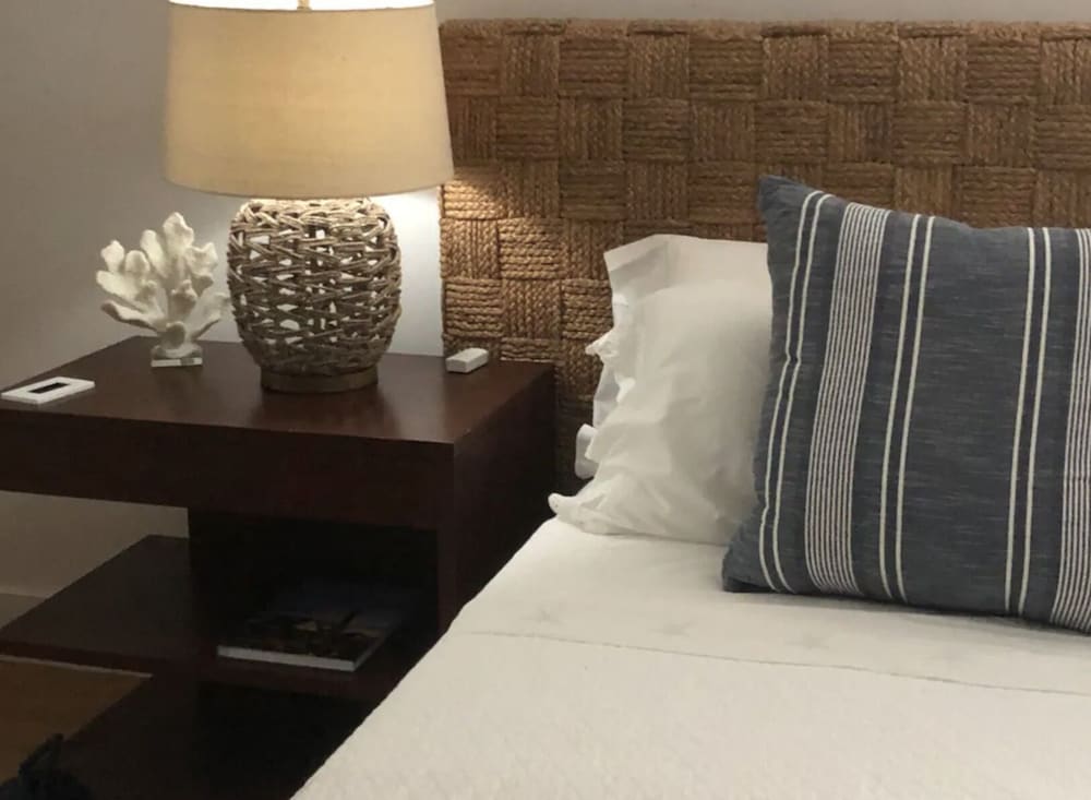 Luxurious Oceanfront Ormond Getaway - Ormond Beach, FL