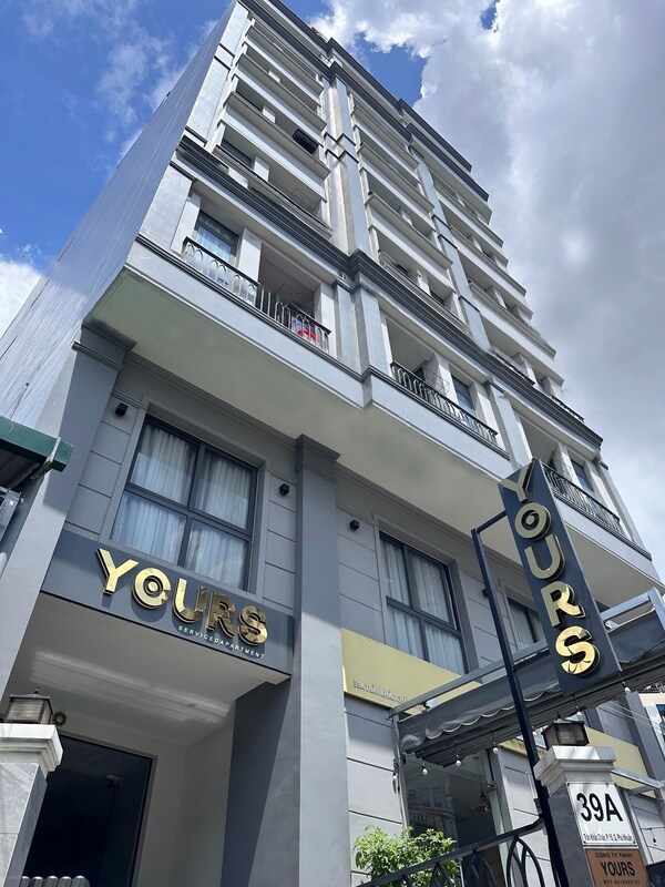 Yours Studio Tower - Phú Nhuận