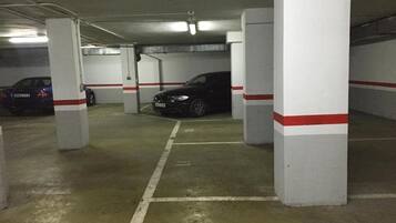 Estacionamento sem manobrista (sujeito a cobrança)