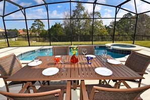 Casa (430 Aviana) | Sacada