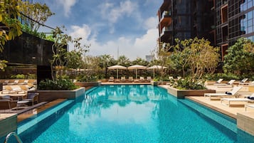 2 piscinas exteriores, da(s) 8:00 à(s) 20:00, toldos gratuitos