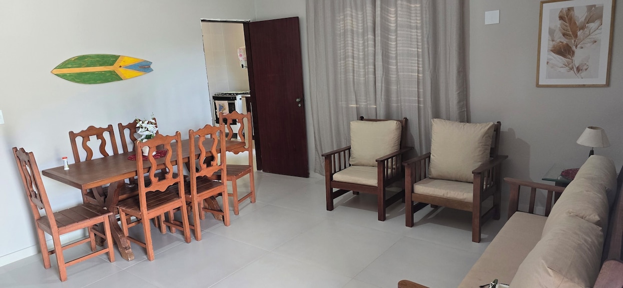 Spacious House, 3 Suites And Pool - Cabo Frio