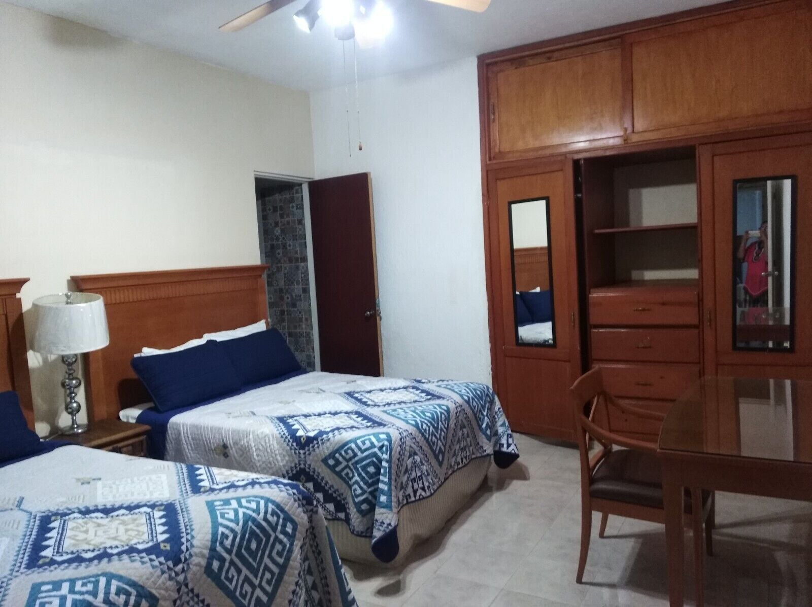 Casa, vários quartos, fumadores, piscina privativa | 7 quartos 