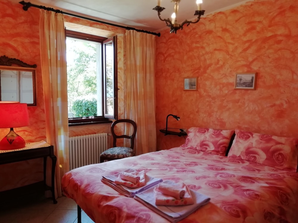 Apartment In An Old Barn, Private Garden Overlooking The Village - Varenna