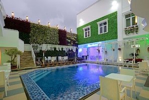 Piscina exterior