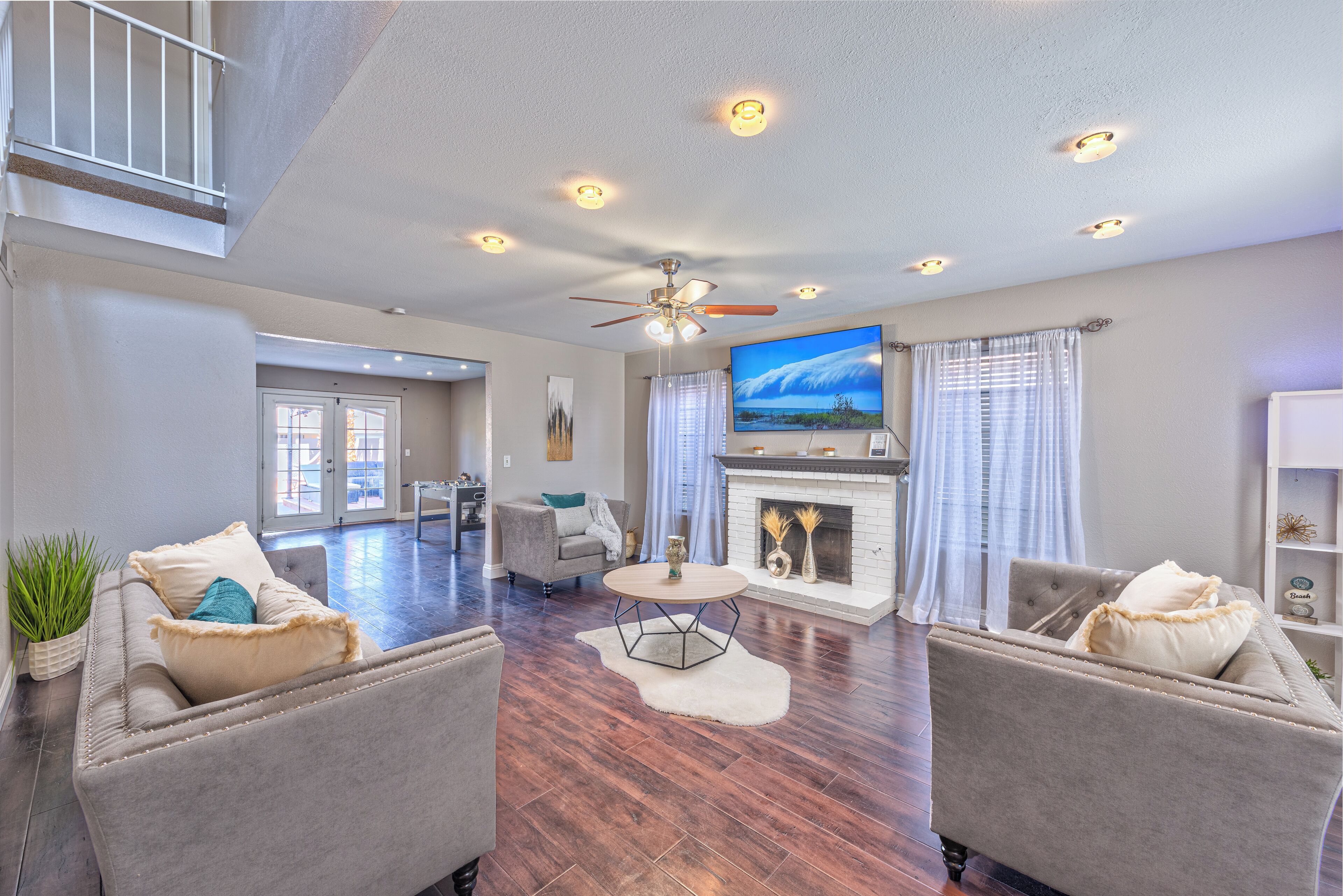 Modern & Cozy | 13min To Strip, Royal Beds, Pool - Henderson, NV