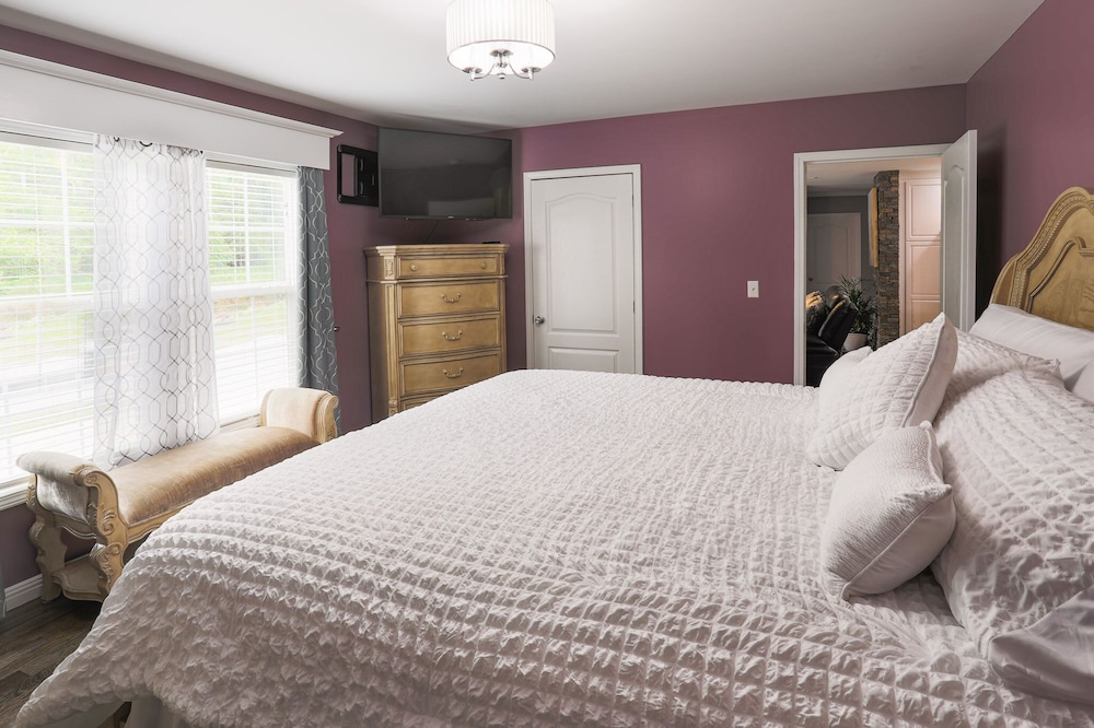 Hidden Mountain Retreat - Weaverville, NC