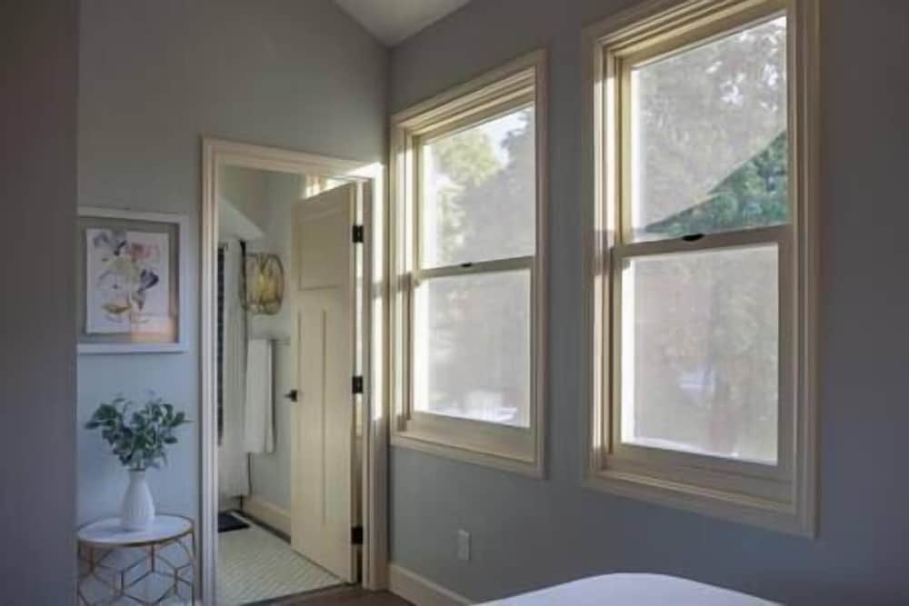 Overlook Cottage, Upscale 2 Bedroom And 2 Bath - Portland, OR