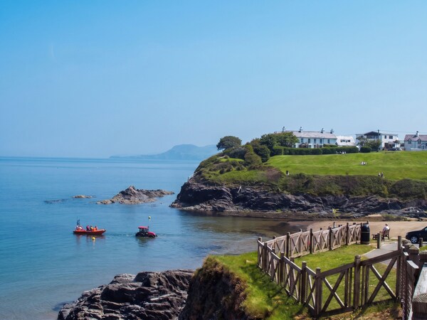 Beach Retreat - Aberporth