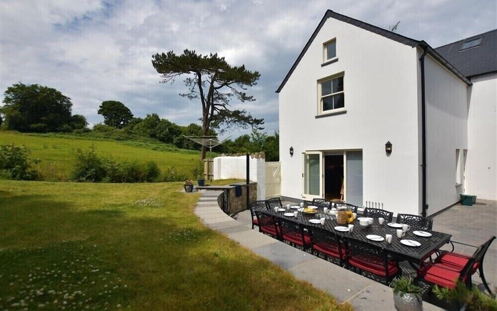 Gwelfor, Newport - Fishguard