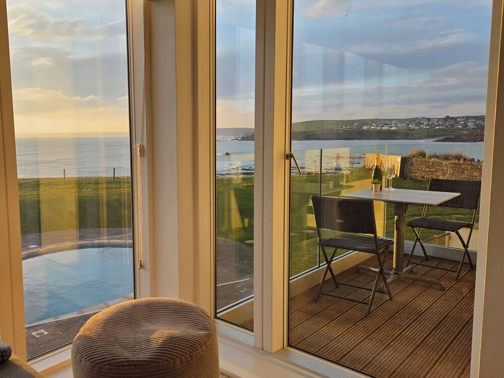 7 Ocean's Edge - Bantham Beach