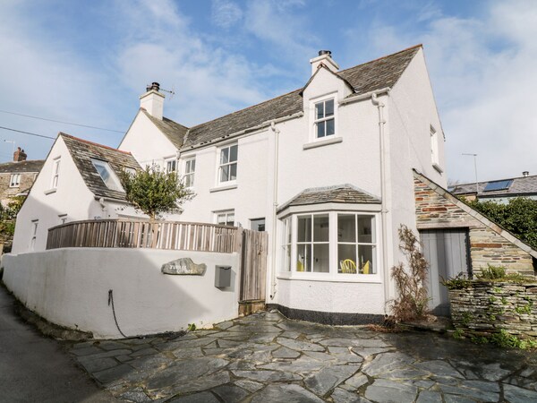 1 Jubilee Cottage - Tintagel