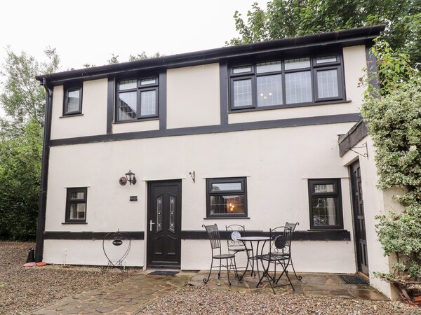 Mayfield Cottage - Lytham St Annes