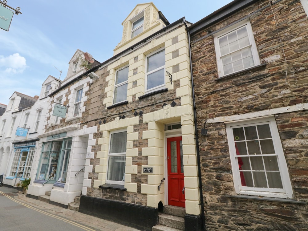 Pirate's Pad - Mevagissey