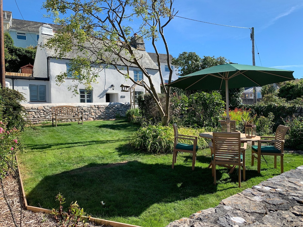 Clover Cottage - Plymouth