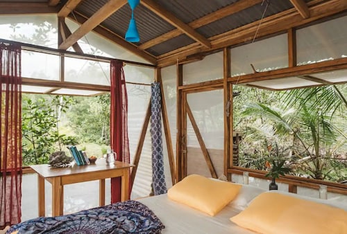 Secluded Coconut Cabin, Bioluminescence And Coral! - Panamá