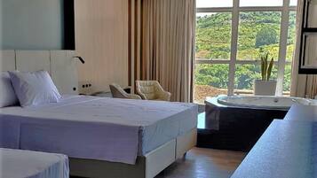 Suíte Premium Triplo | 1 quarto, frigobar, quartos à prova de som