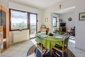 Cozinha privada | Um frigorífico, um forno, uma placa de cozinha 