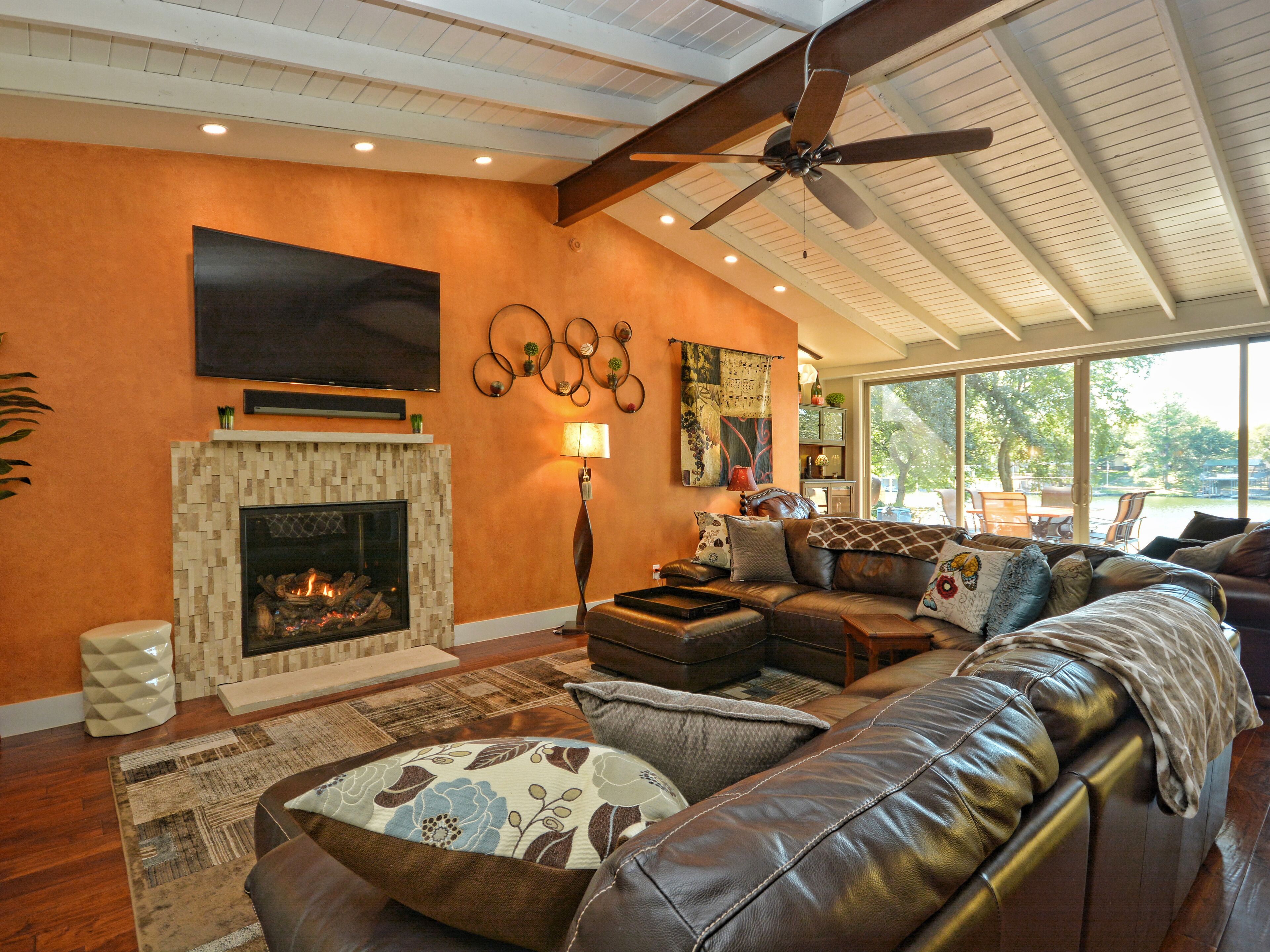 Lake Lbjs Most Popular Luxury Home // Boat Rental On-site & Tons Of Amenities! - Kingsland, TX