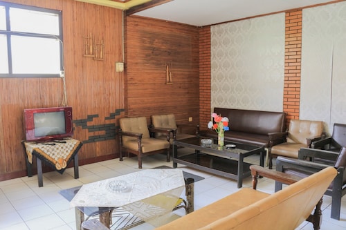 Oyo 1710 Hotel Budi Famili 2 - Ciamis