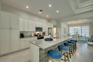 Cape Paradise - Magnificent 4 BR Villa with heated saltwater pool ...