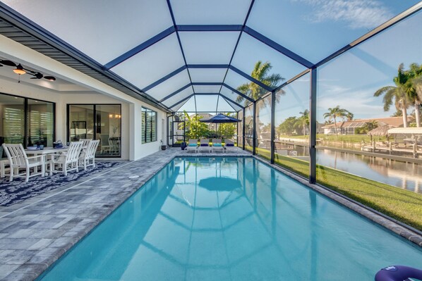 Cape Paradise - Magnificent 4 BR Villa with heated saltwater pool ...