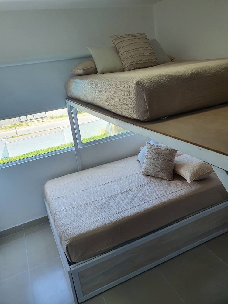 Ubicación Inigualable, A Unas Cuadras De La Playa, Y De La Quinta Av. - Playa del Carmen