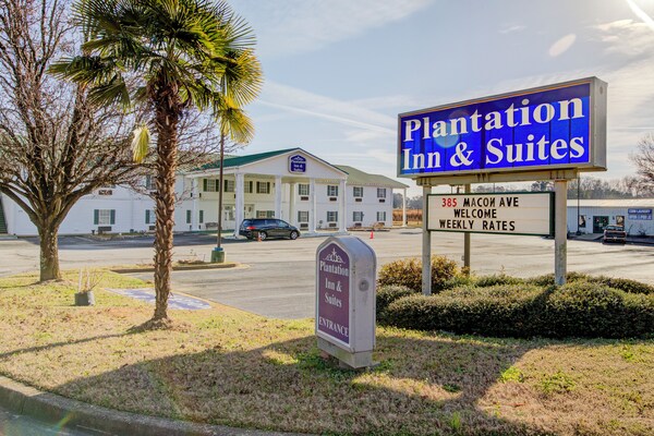Plantation Inn & Suites Near Locust Grove I 75 - Georgia, GA