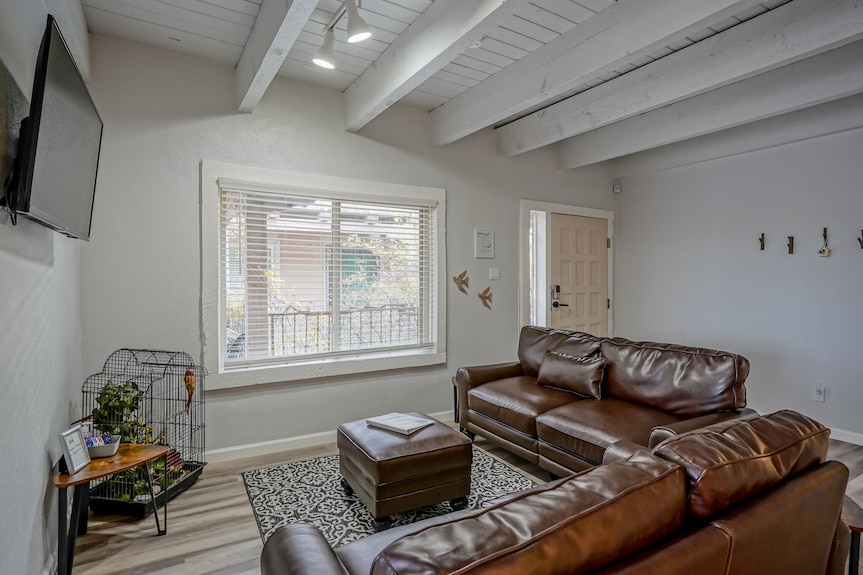#7: 2bd/1.5ba, Newly Remodeled, Walk To Old Town - Albuquerque