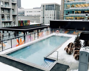 Piscina exterior, da(s) 10:00 à(s) 21:00, espreguiçadeiras 