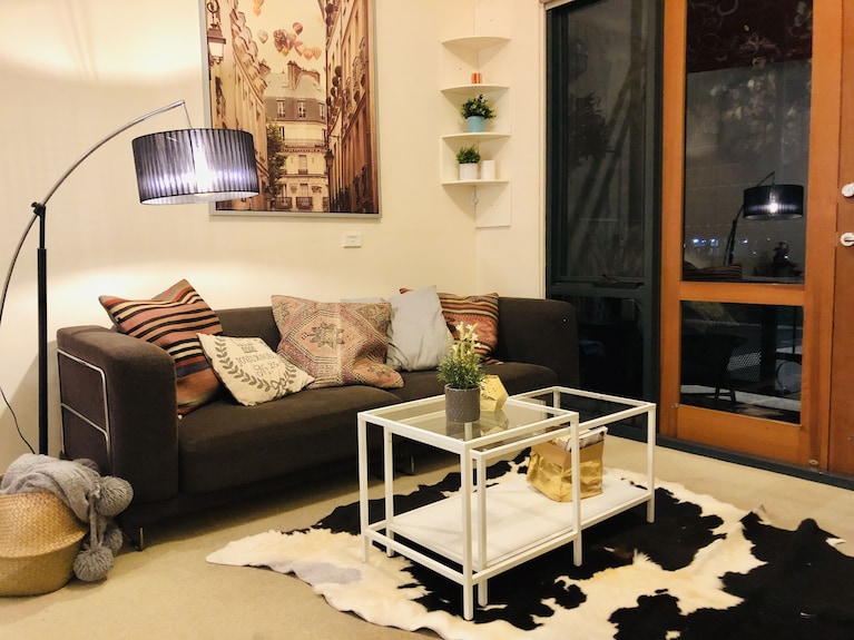 Forum Central City Loft With Free Wi-fi And Parking - Canberra