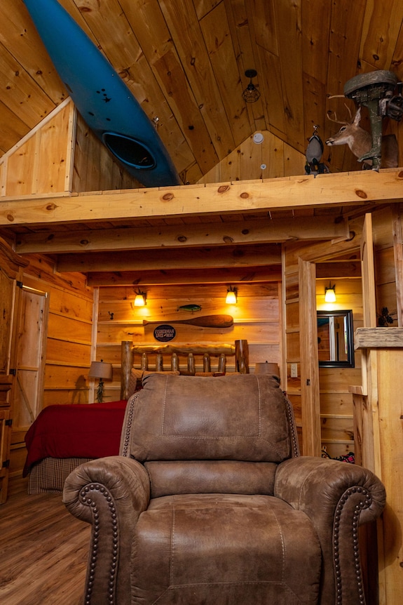 Kayak Cabin W/ Air Purifier - Missouri