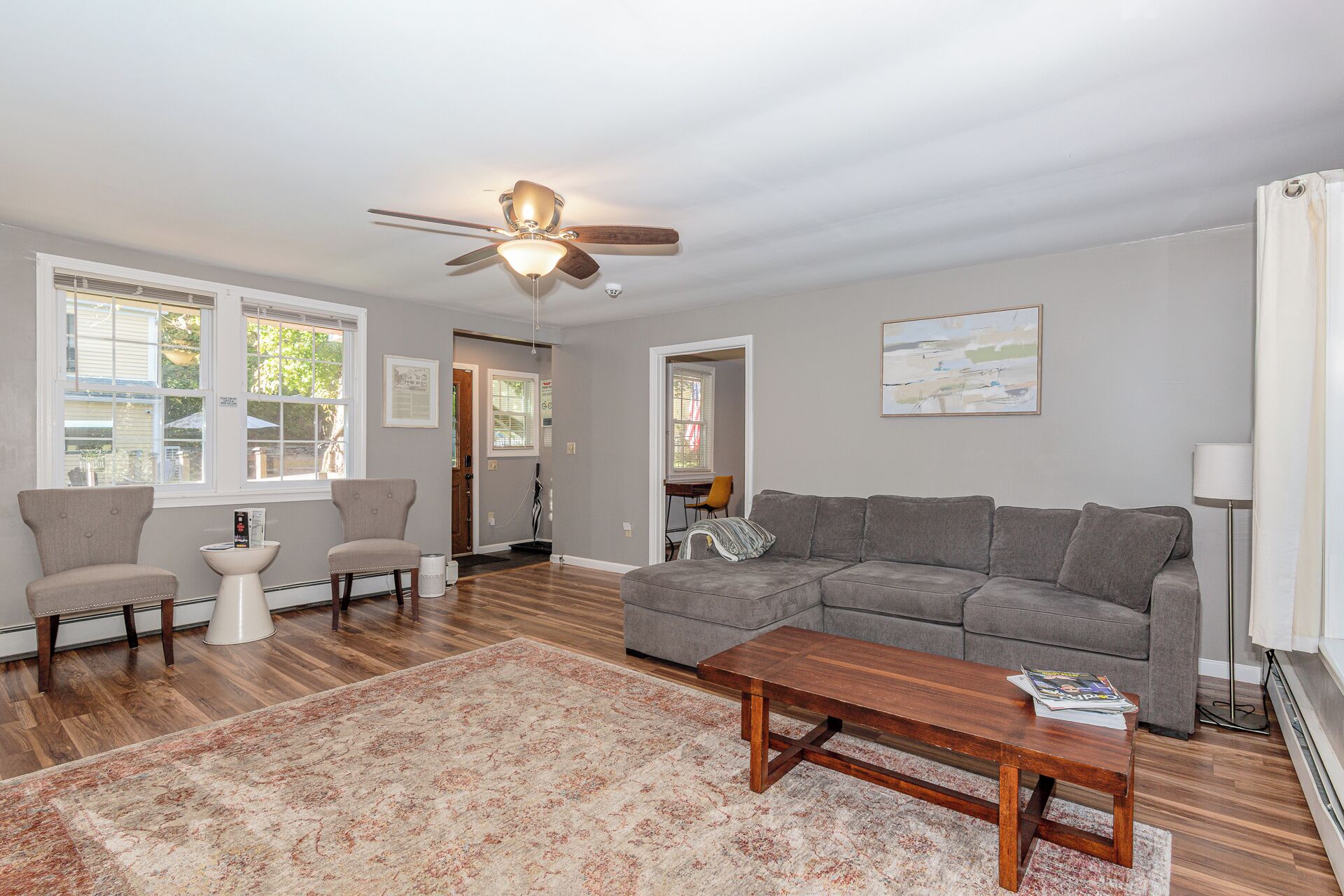 Spacious 2br Norwich Cottage With Seasonal Pool - Norwich, CT