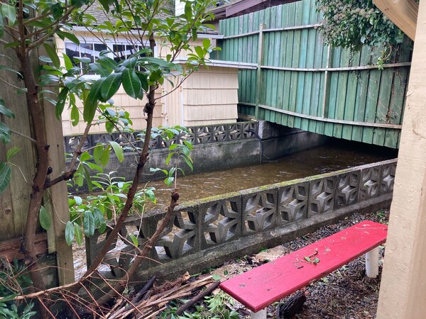 Garys Beach House - Vancouver Island