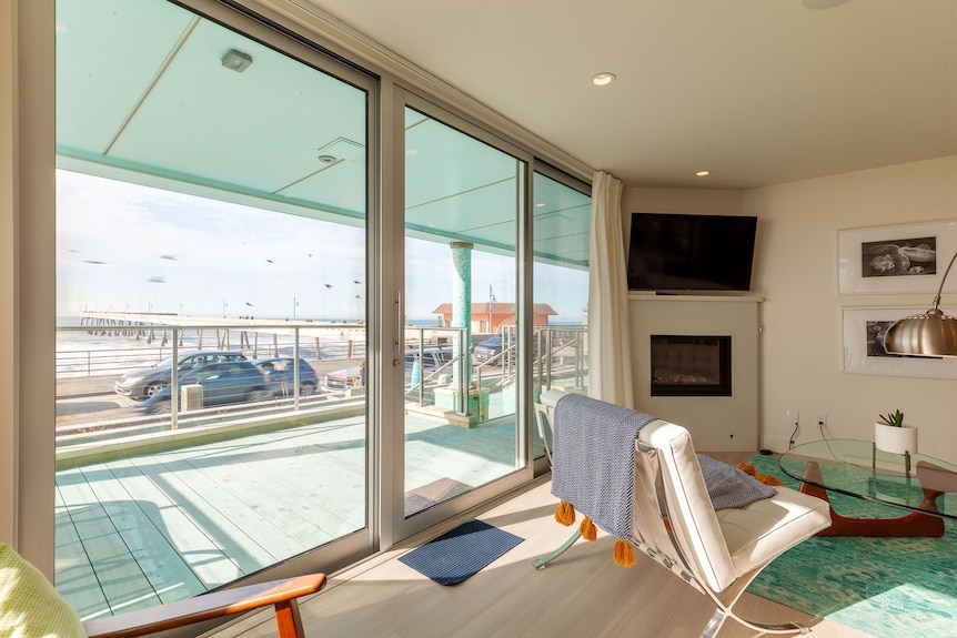 Luxury Beachfront Condo (2) - Pacifica State Beach, CA