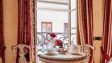 Berços/camas para crianças, Wi-fi, roupa de cama fornecida