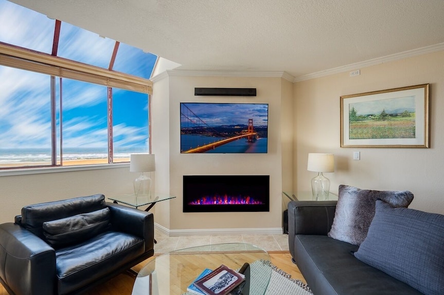 Wow !Oceanfront View, Contemporary Condo, Balcony/elevator - San Francisco, CA
