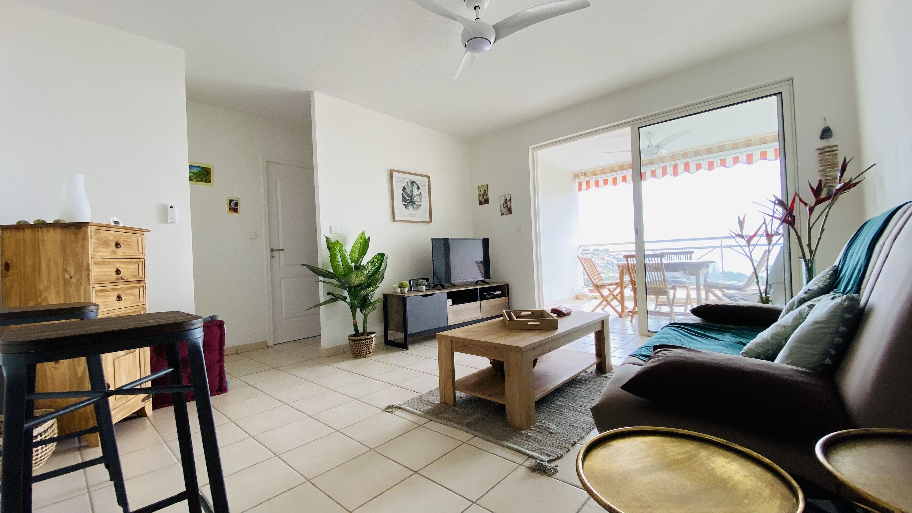 Meridiane 972 In English - Martinique