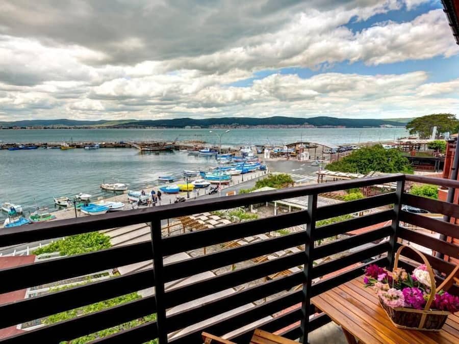 Quarto casal clássico, sacada, vista para o mar | Sacada