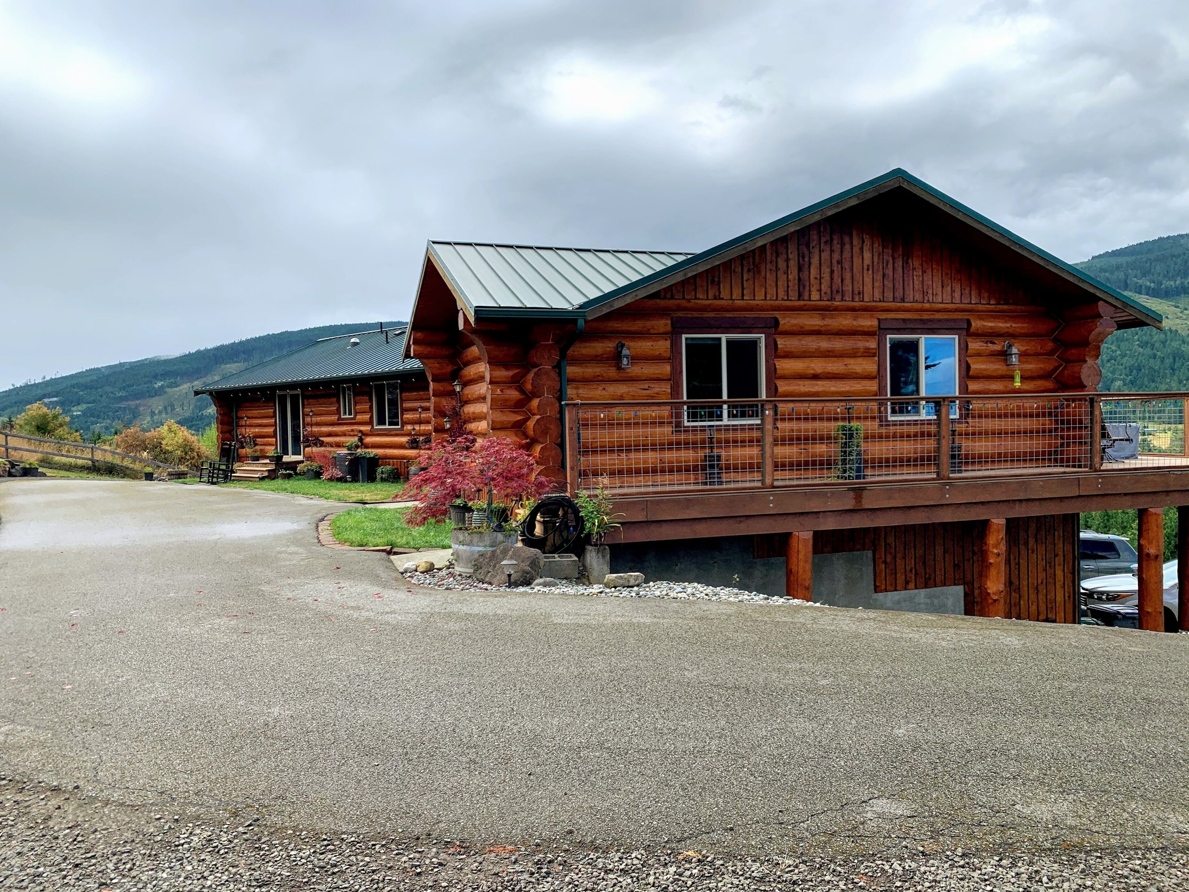 Huge Log Lodge- Where Mountains meet the Sea - Sequim | Vrbo