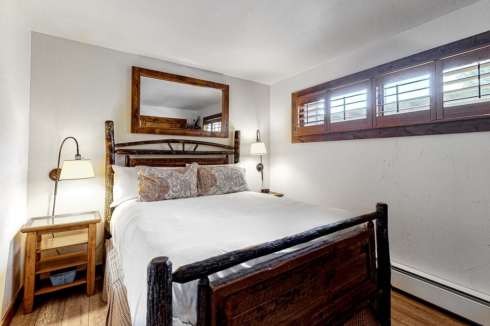 Beautiful Condo Near Hikes, Restaurants & Jackson Hole Mountain Resort - Jackson Hole, WY