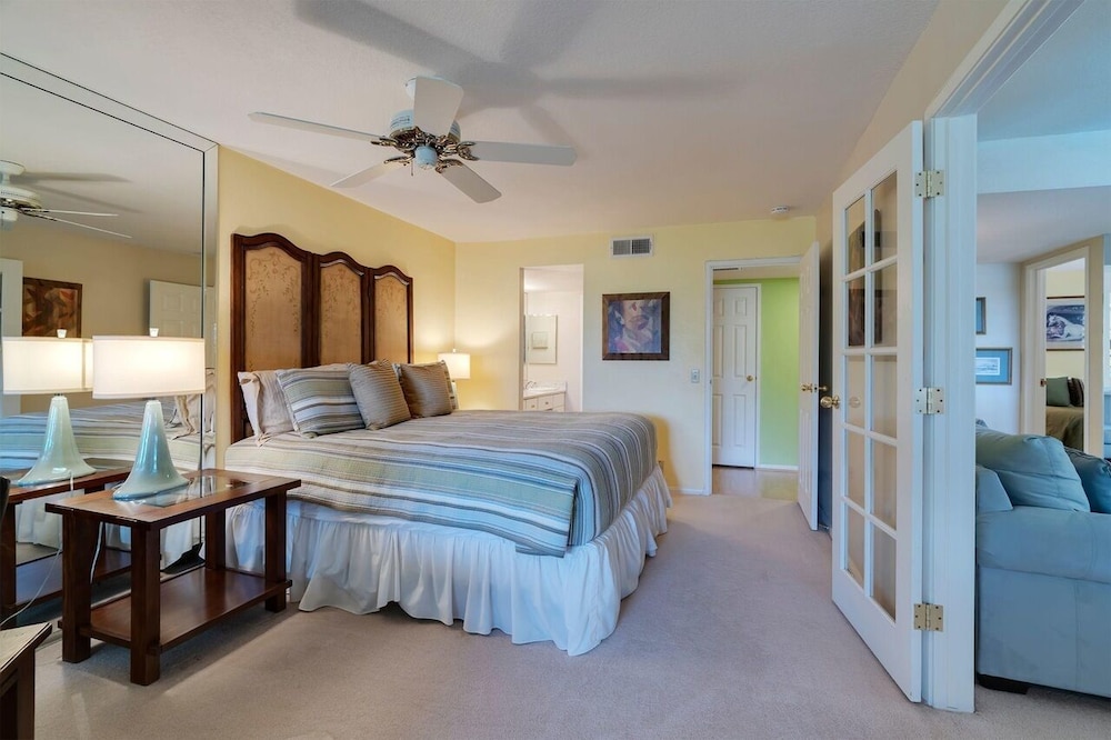 Paradise In Palm Springs, Cozy Condo 2bdr/2ba + Den, Balcony With Pool View - Cathedral City, CA