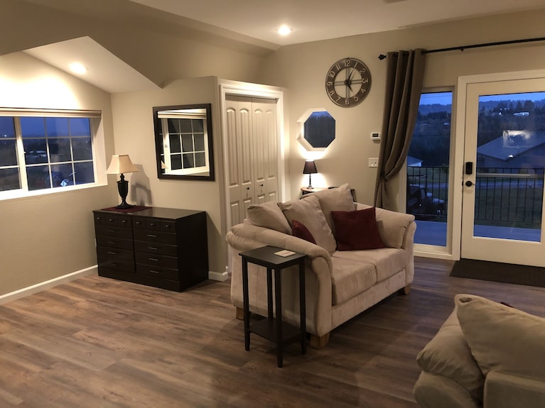 Lovely "Wine Country Casita" - Private Guesthouse, Beautiful Views - Oregón